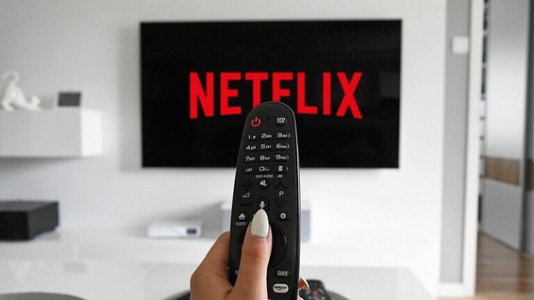 Here's how the Netflix AI works, which creates and rates new series and ...